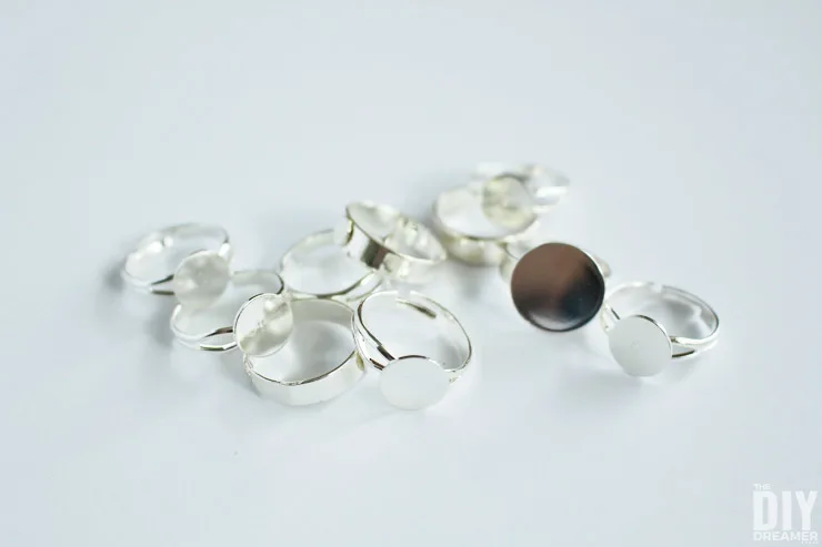 Easy to Make Rings: How to Make DIY Flower Cabochon Rings